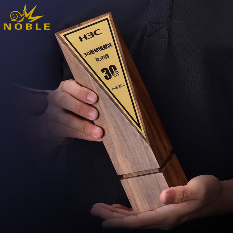 New Design Wooden Award Trophy Yiwu Noble Import & Export Co., Ltd.